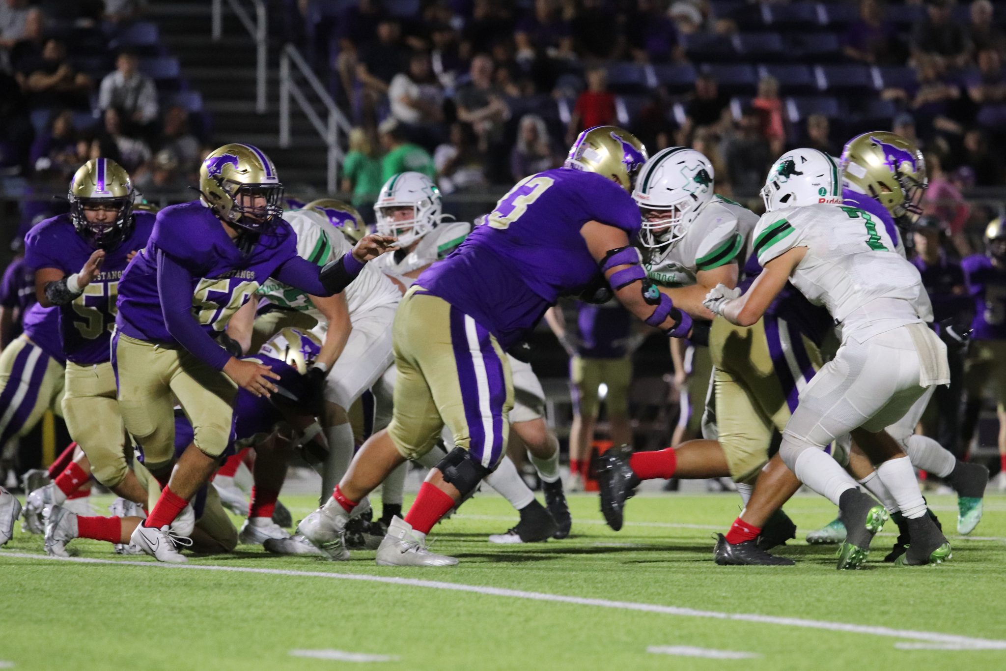 Marble Falls, Taylor football: Winner earns first district victories ...