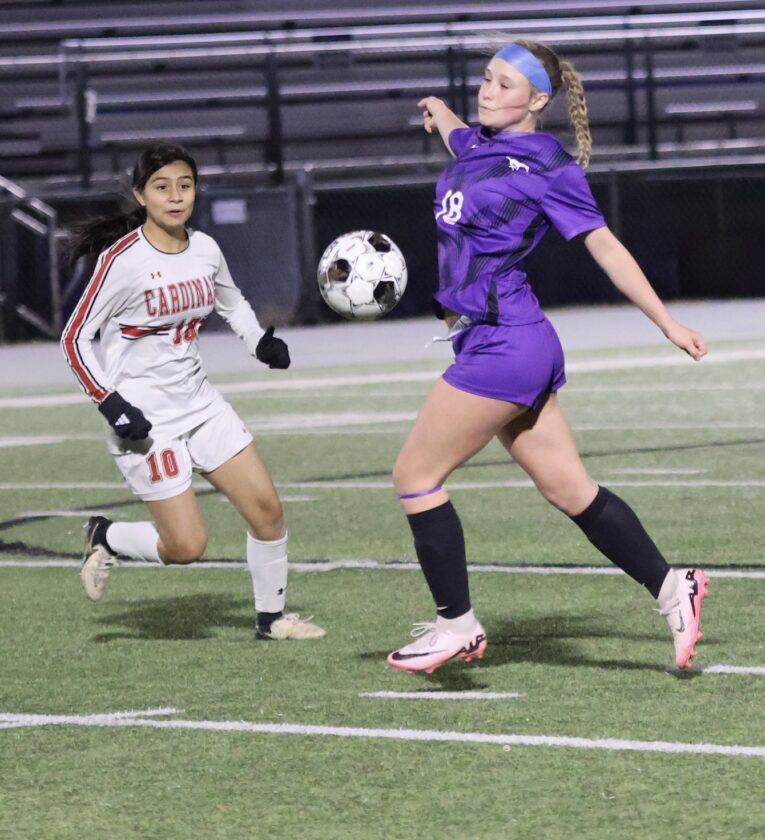 Marble Falls girls soccer blasts Little River - Texas Chalk Talk